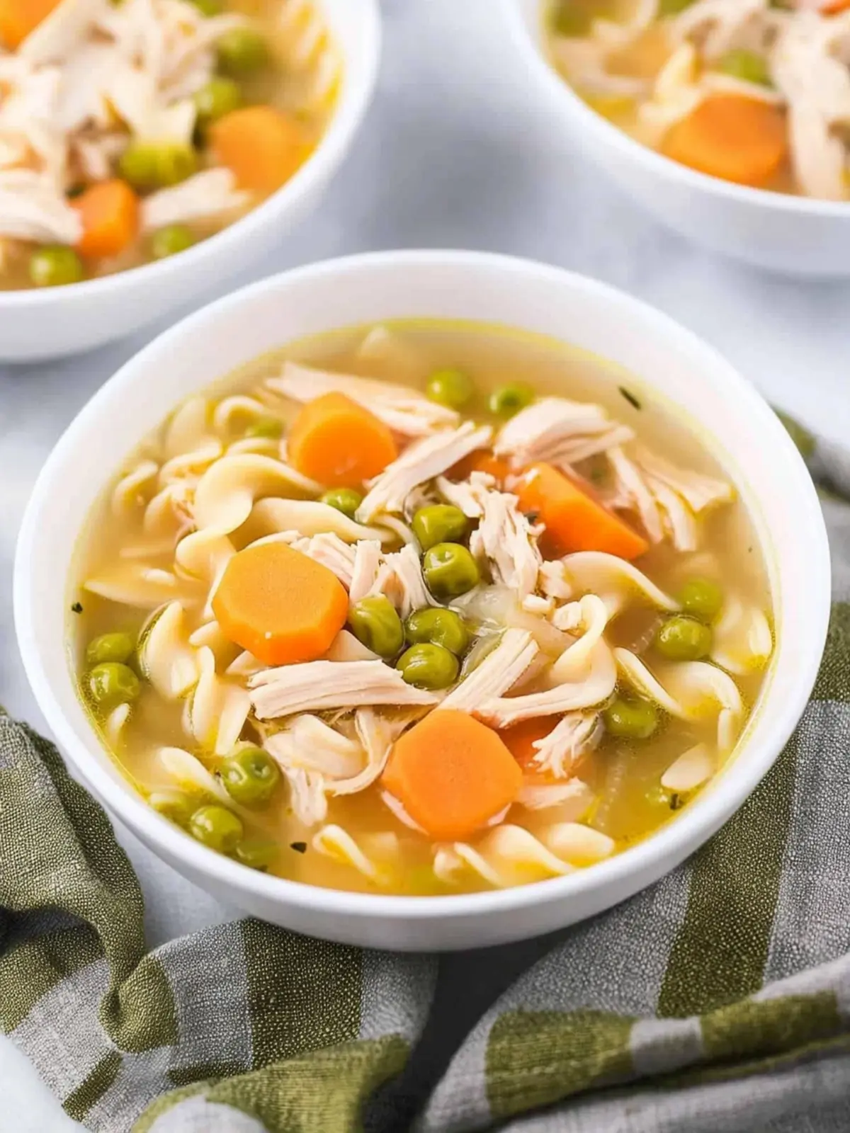 Ultimate Slow Cooker Chicken Noodle Soup for Cozy Days